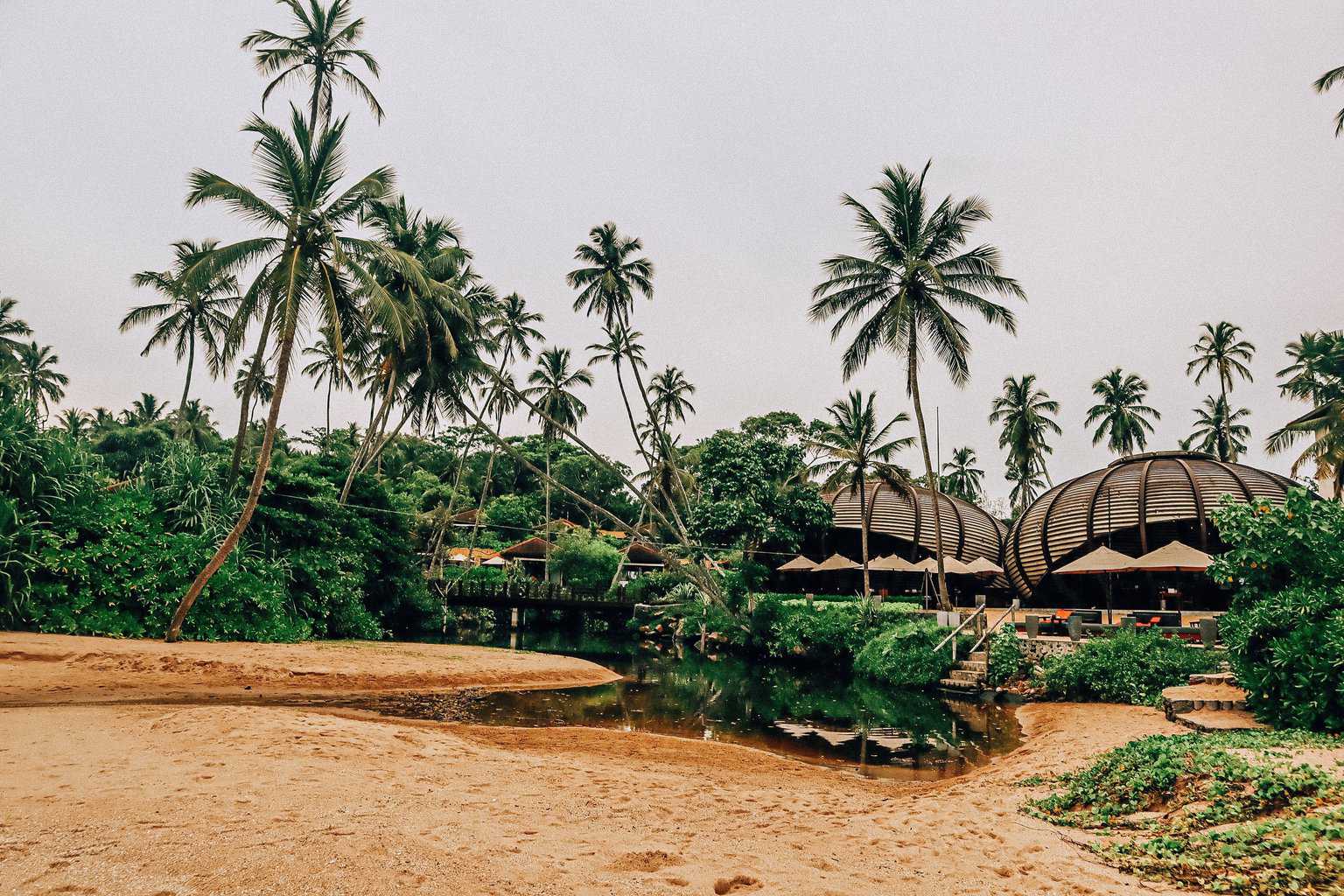 The Luxury Hotel in Tangalle: Anantara Peace Haven Resort, Sri Lanka